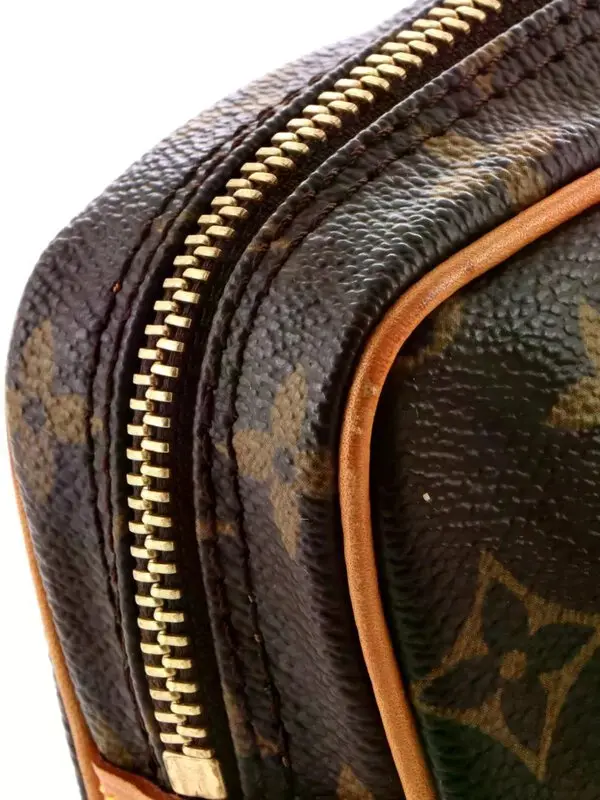 LOUIS VUITTON Monogram Canvas Gm Clutch Bag