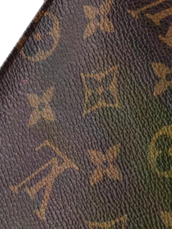 LOUIS VUITTON Toiletry Pouch 26 Monogram Canvas Clutch Bag