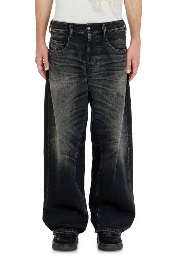 DIESEL® Relaxed Fit Jeans With Medium Waist And Wide Leg
