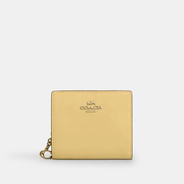 COACH OUTLET Snap Wallet With Charm - Gold/vanilla