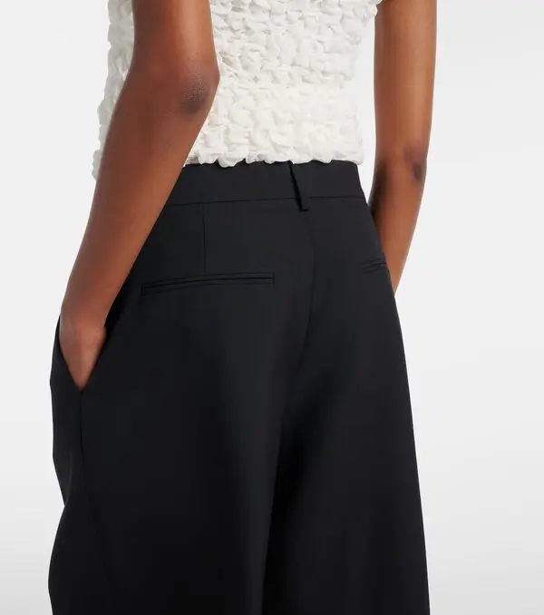 Khaite Auggie Virgin Wool Bermuda Shorts