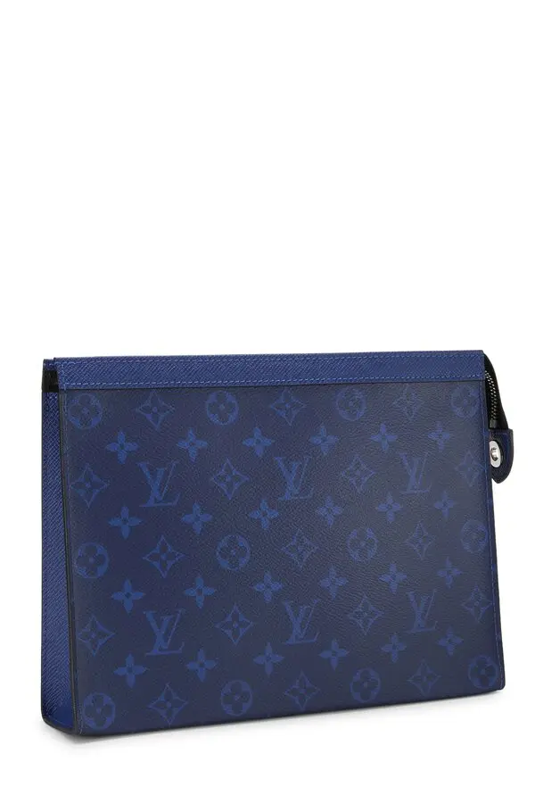 LOUIS VUITTON Taigarama Pochette Voyage