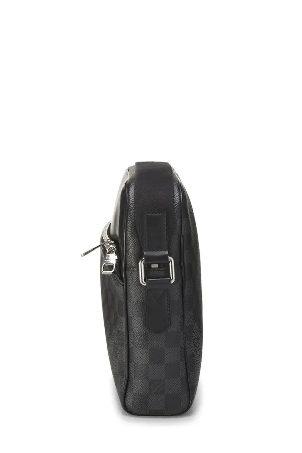 LOUIS VUITTON Damier Graphite Jake Messenger Bag