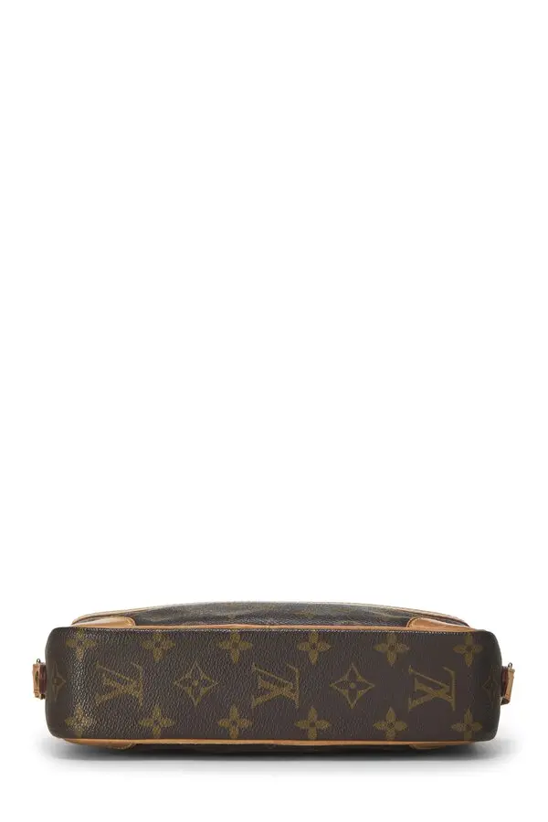 LOUIS VUITTON Trocadero 23 Monogram Canvas Crossbody Bag
