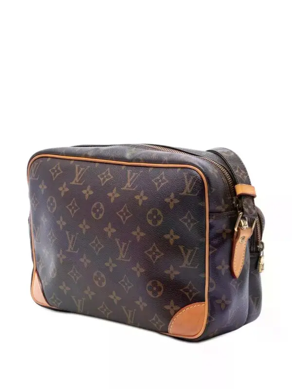 LOUIS VUITTON Monogram Nil Crossbody Bag
