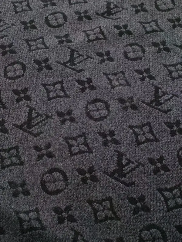 LOUIS VUITTON Monogram Scarf