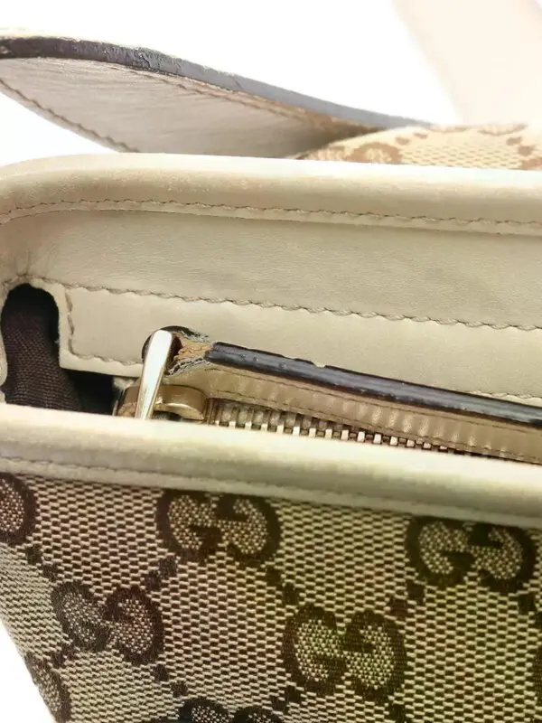 Gucci Gg Canvas Shoulder Bag
