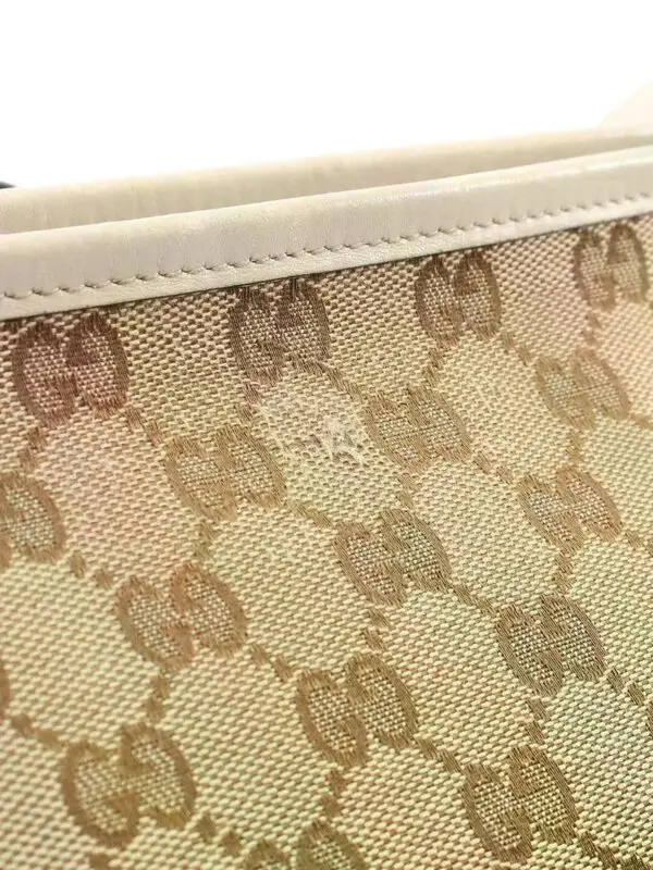Gucci Gg Canvas Shoulder Bag