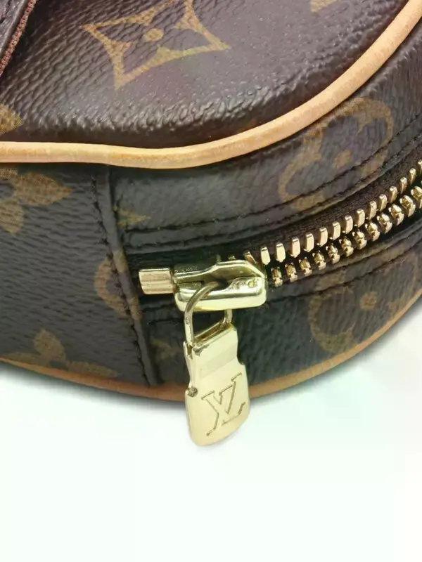 LOUIS VUITTON Pochette Gange Body Bag