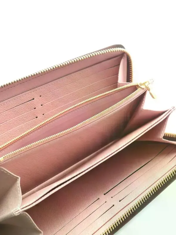 LOUIS VUITTON 2018 Zippy Wallet