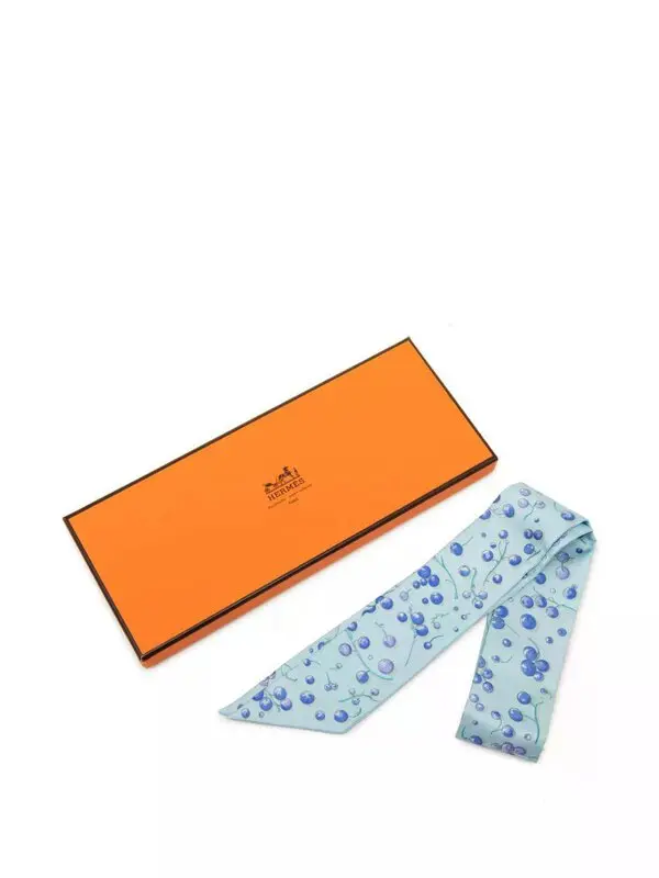 Hermès 1990-2010 Red Berries Silk Twilly Scarf Scarves