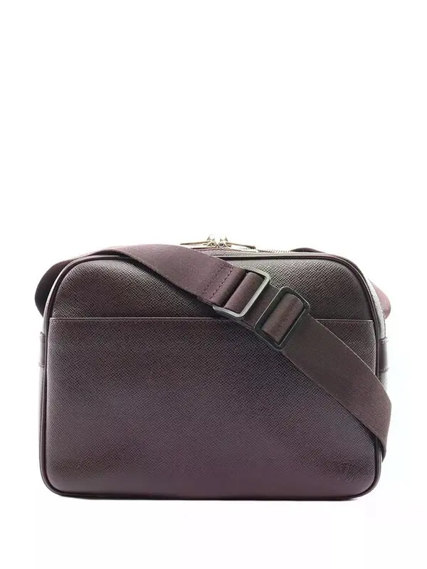 LOUIS VUITTON Taiga Reporter Pm Bag