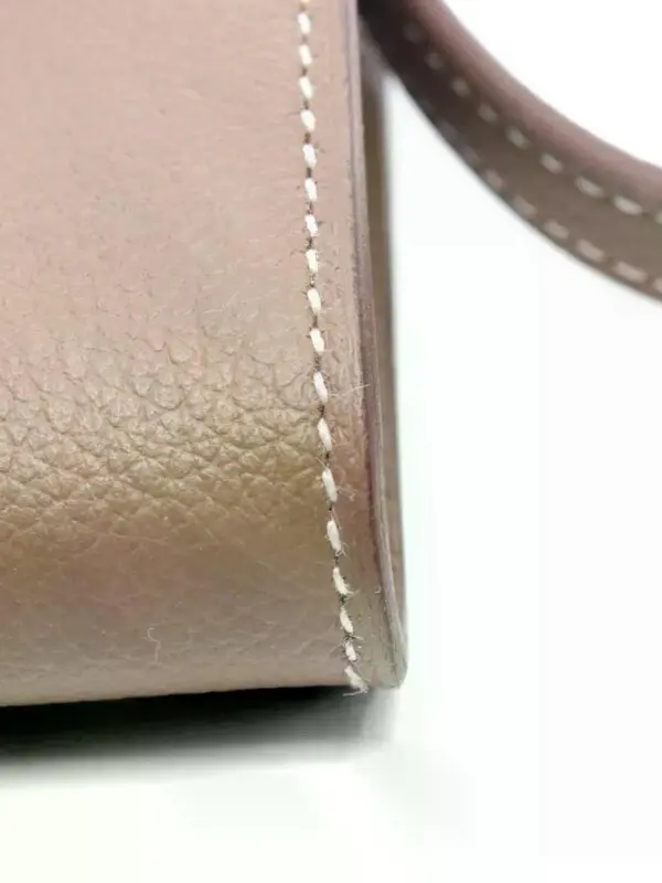 Hermès Kelly To Go Shoulder Bag - Neutrals