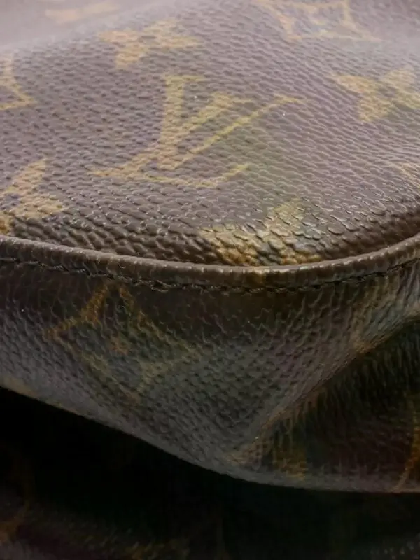 LOUIS VUITTON Monogram Canvas Mm Looping Tote Bag - Brown