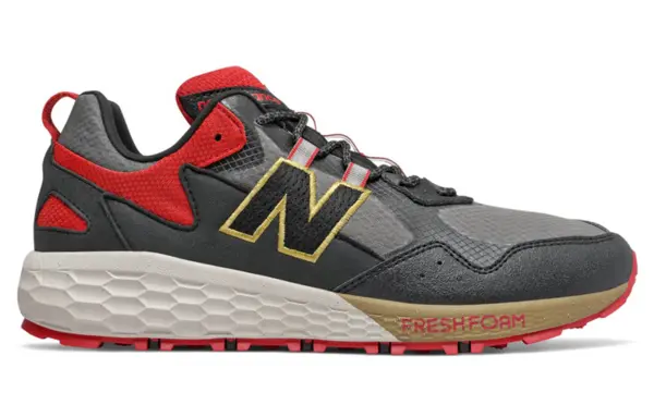 NEW BALANCE Fresh Foam Crag Trail Athletic Sneakers