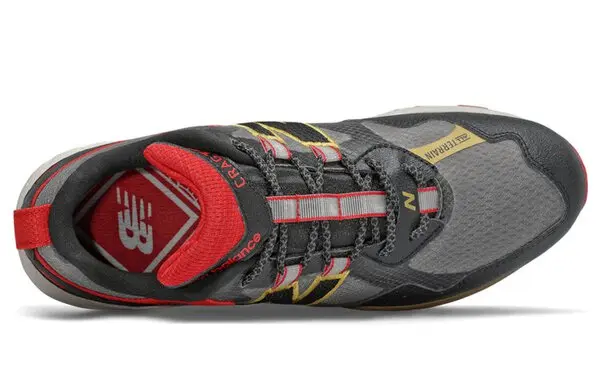 NEW BALANCE Fresh Foam Crag Trail Athletic Sneakers