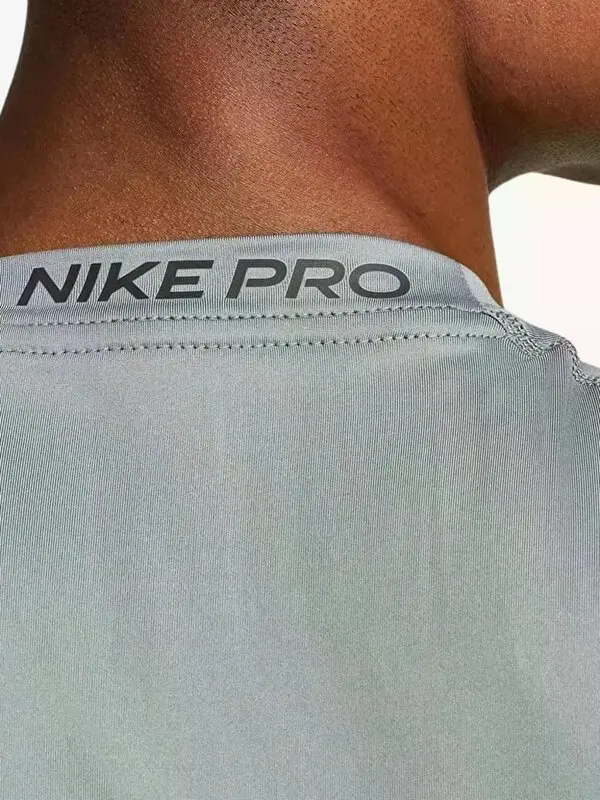 Nike Pro Sleeveless Top