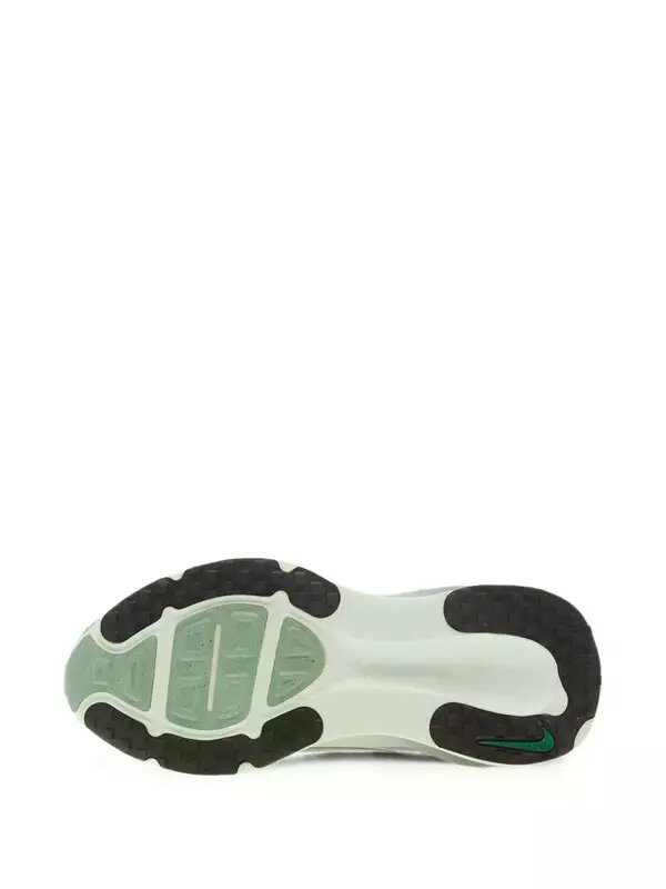 Nike Vomero 18 Sneakers