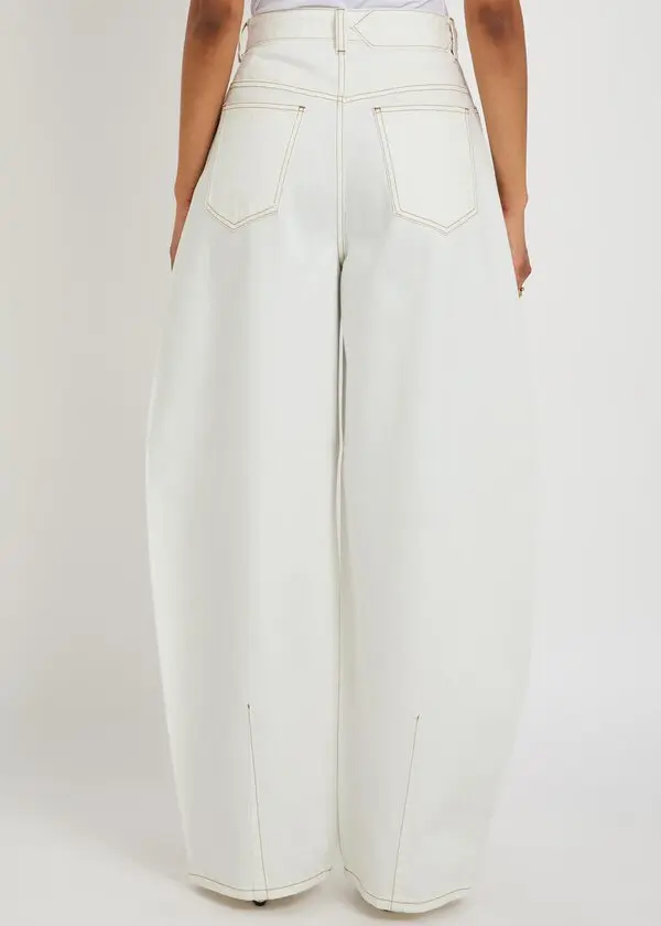 Jacquemus Le De-nimes Ovalo Barrel-leg Denim Jeans - Off White
