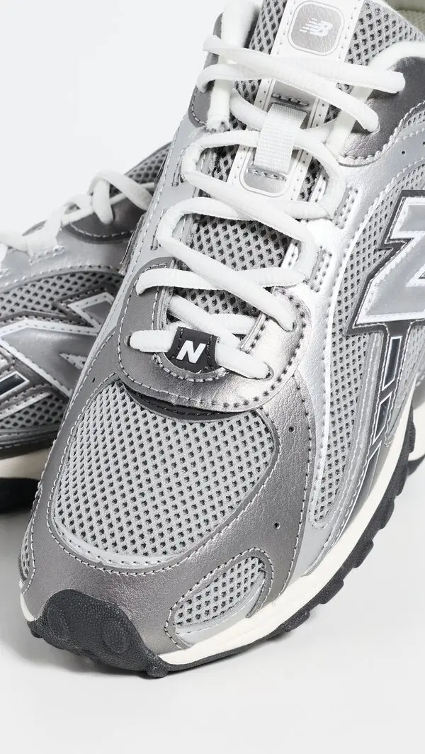 NEW BALANCE 204l Sneakers - Grey/grey