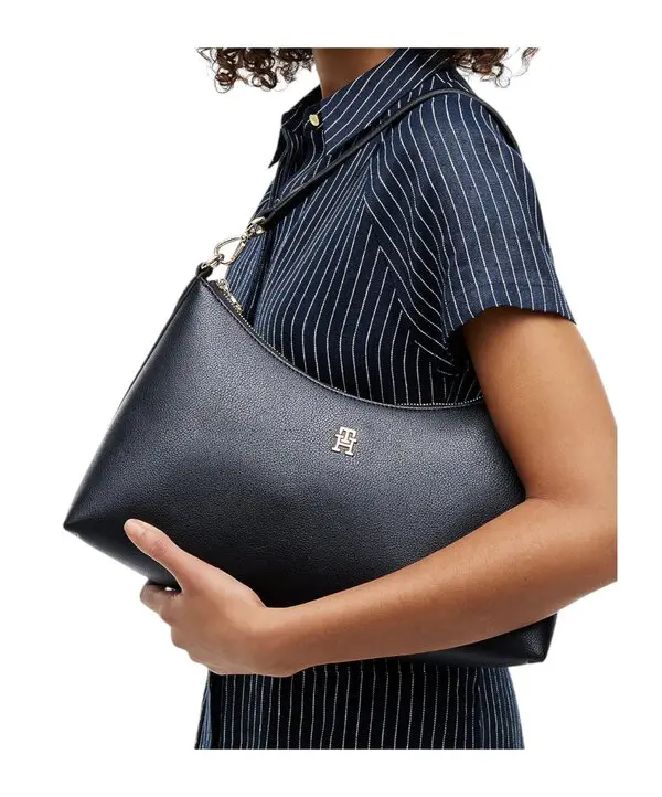 Tommy Hilfiger Logo Plaque Shoulder Bag
