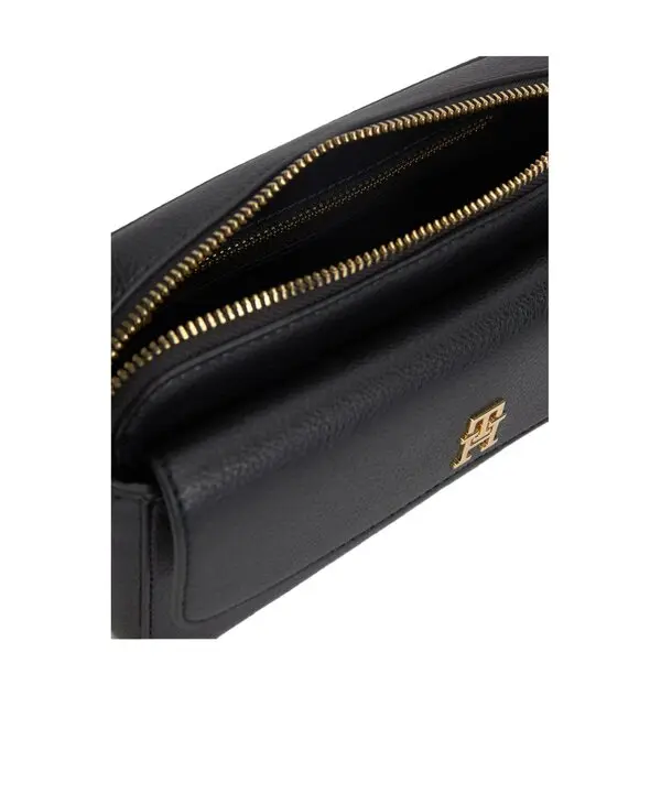 Tommy Hilfiger Logo Plaque Shoulder Bag