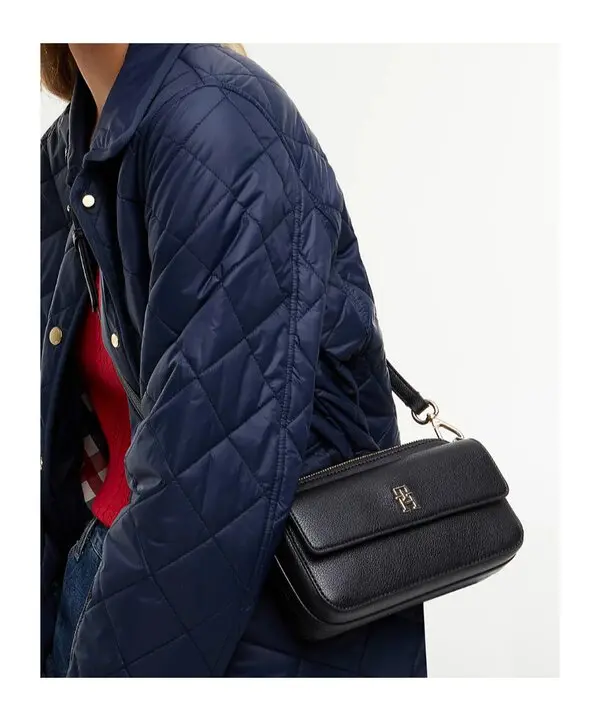 Tommy Hilfiger Logo Plaque Shoulder Bag