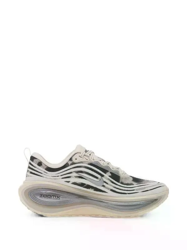Nike Vomero Plus Se Sneakers