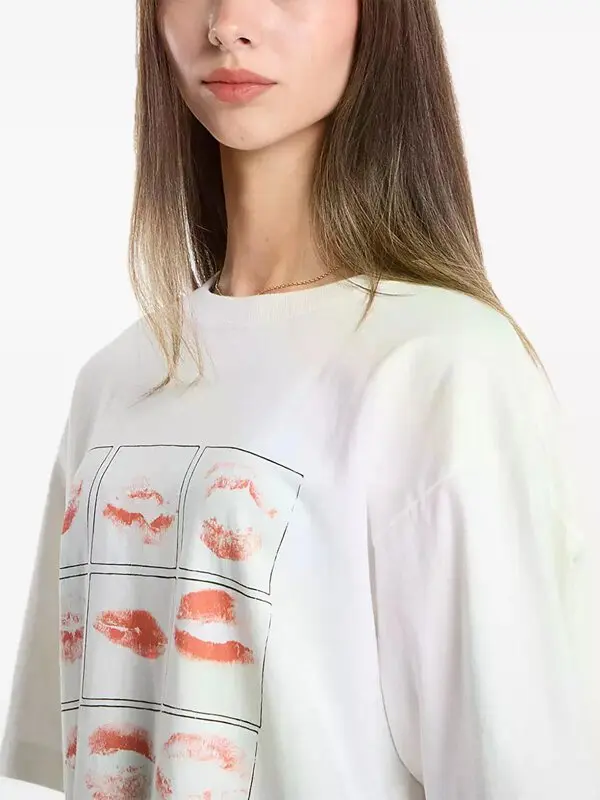 MISBHV Kiss Xoxo Crewneck T-shirt