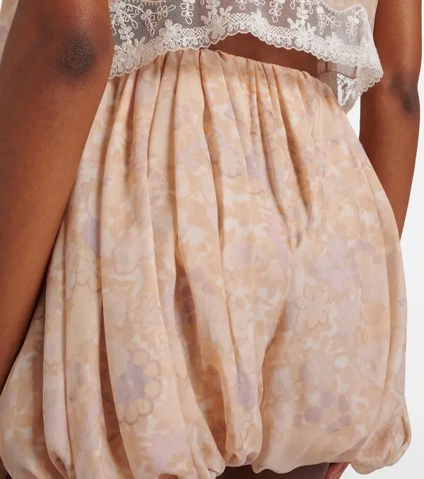 Chloé Floral Pleated Silk Charmeuse Shorts - Pink