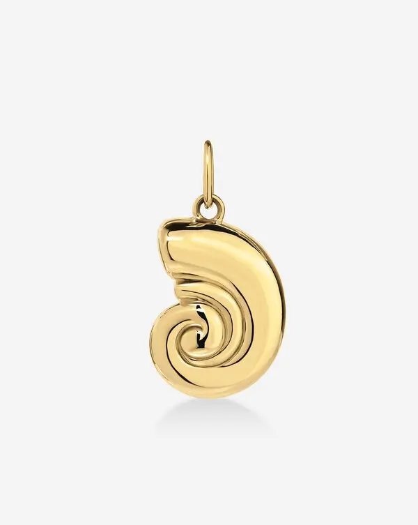 Ring Concierge Nautilus Shell Pendant - One-color
