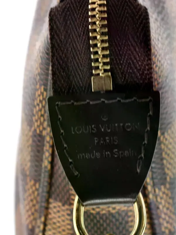 LOUIS VUITTON Pochette Accessoires Nm Damier Clutch Bag
