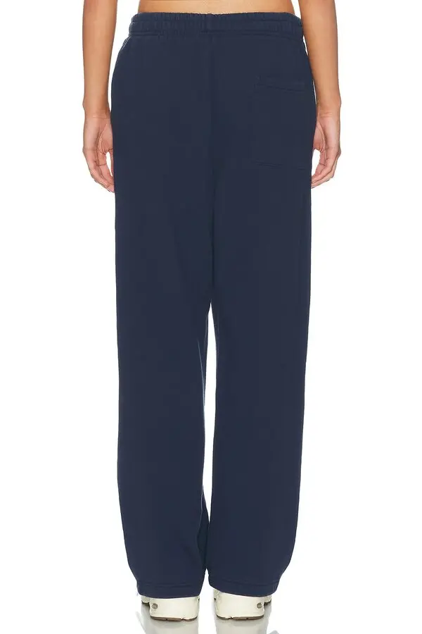 SPORTY & RICH Vendome La Embroidered Wide Sweatpant In Navy - Dark Navy