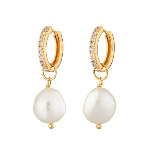 SCREAM PRETTY Large Sparkle Huggie Earrings With Baroque Pearl - Gold