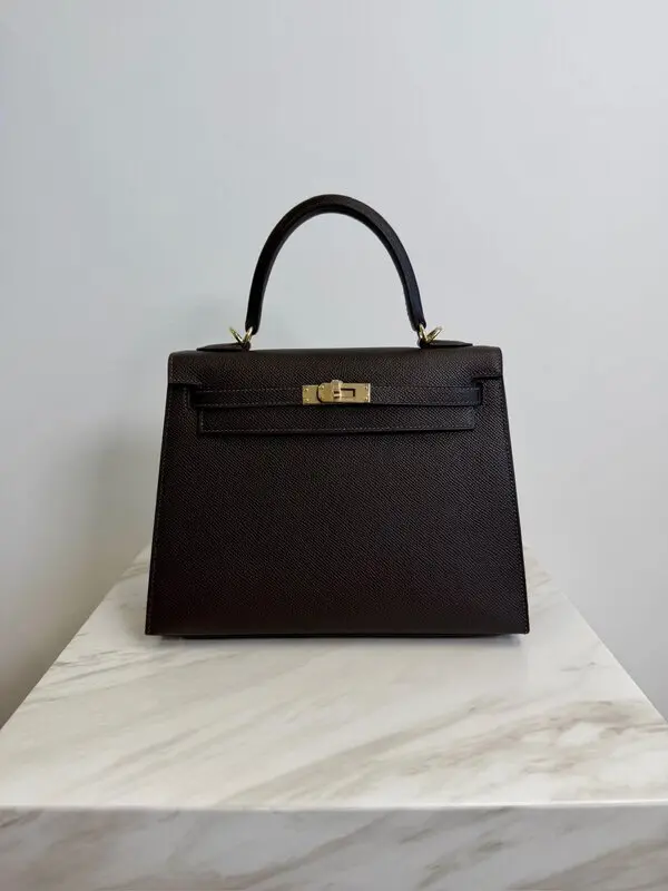 Hermès Kelly 25 Bai Brun Epsom Permabass Hardware - Brown