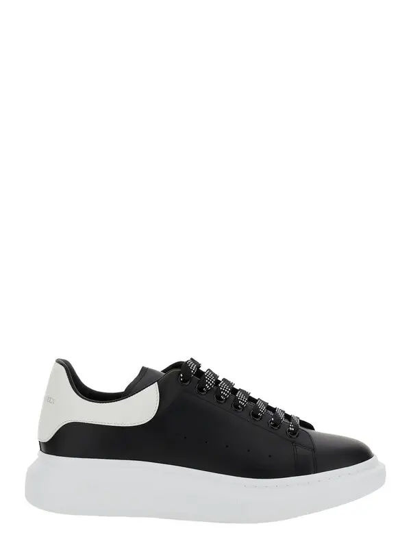 Alexander McQueen Low Top Sneaker With Logo Detail - Black