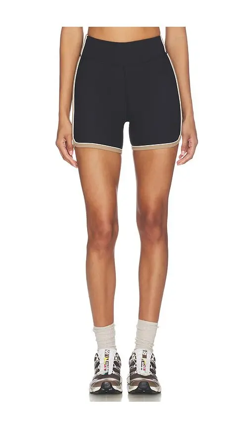 The Upside Rhythm 5in Spin Short With Contrast Piping