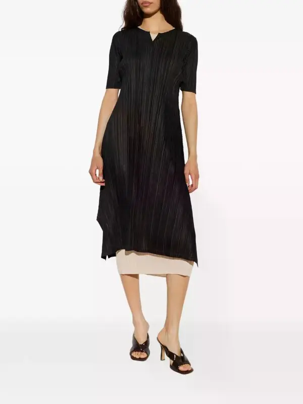 Issey Miyake Asymmetric V-neck Dress - Black