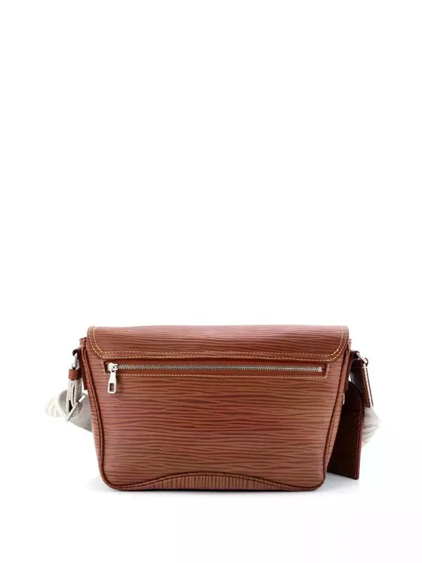 LOUIS VUITTON Montsouris Messenger Bag In Epi Leather - Brown