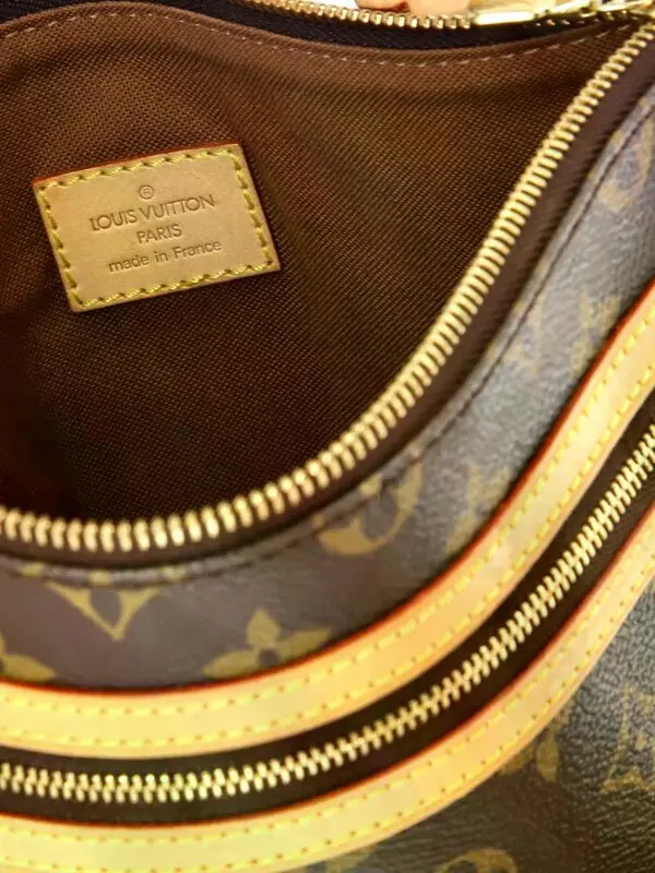 LOUIS VUITTON Bosphore Pochette Monogram Canvas Crossbody Bag