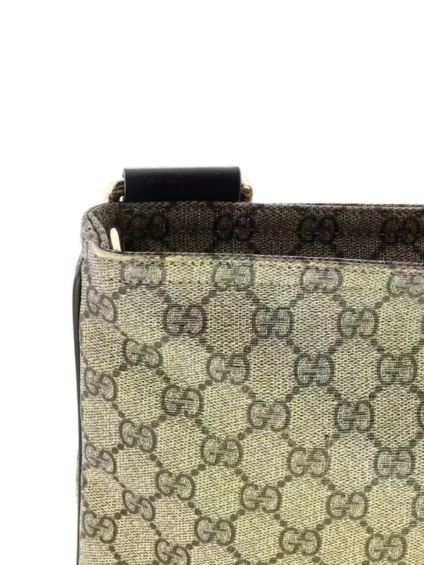 Gucci Gg Coated Canvas Zip Top Messenger Bag