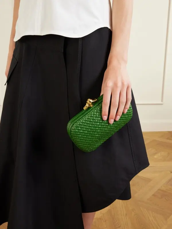 Bottega Veneta Knot Intrecciato Leather Clutch - Green