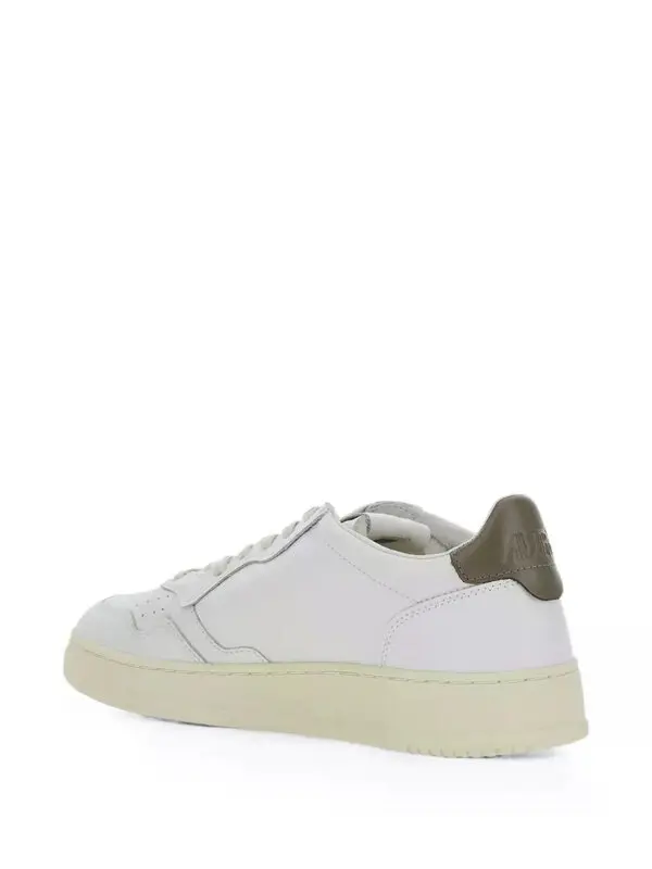 AUTRY Medalist Leather Sneakers - White