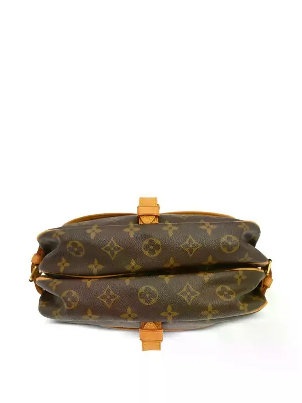 LOUIS VUITTON 30 Saumur Monogram Shoulder Bag - Brown