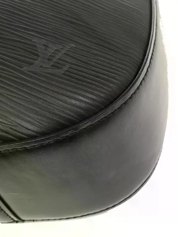 LOUIS VUITTON Leather Shoulder Bag - Black
