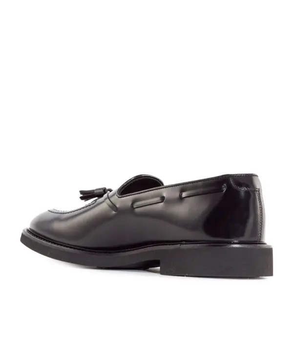 DOUCAL'S Tassel Detailed Almond Toe Loafers