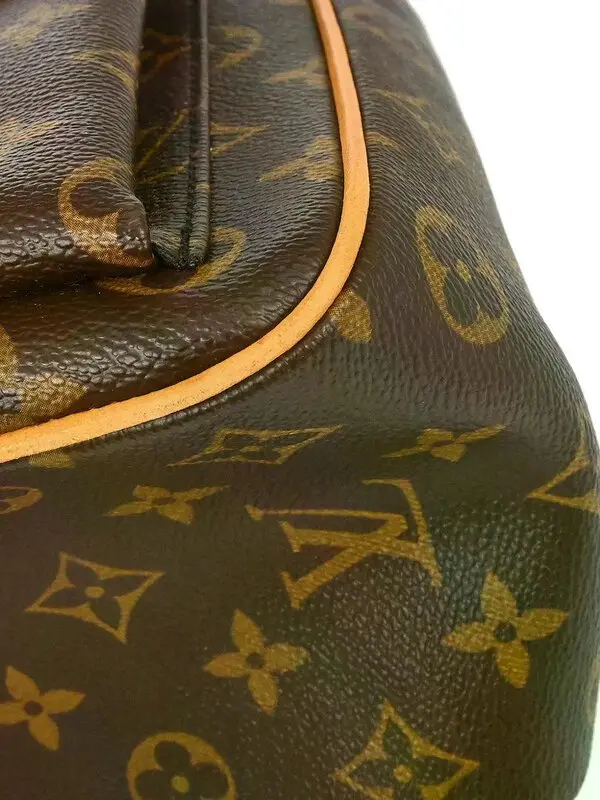 LOUIS VUITTON Multipli Cite Monogram Tote Bag