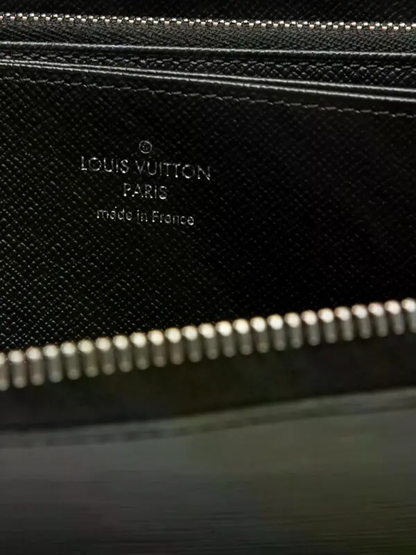 LOUIS VUITTON 2017 Epi Zippy Wallet Long Wallets