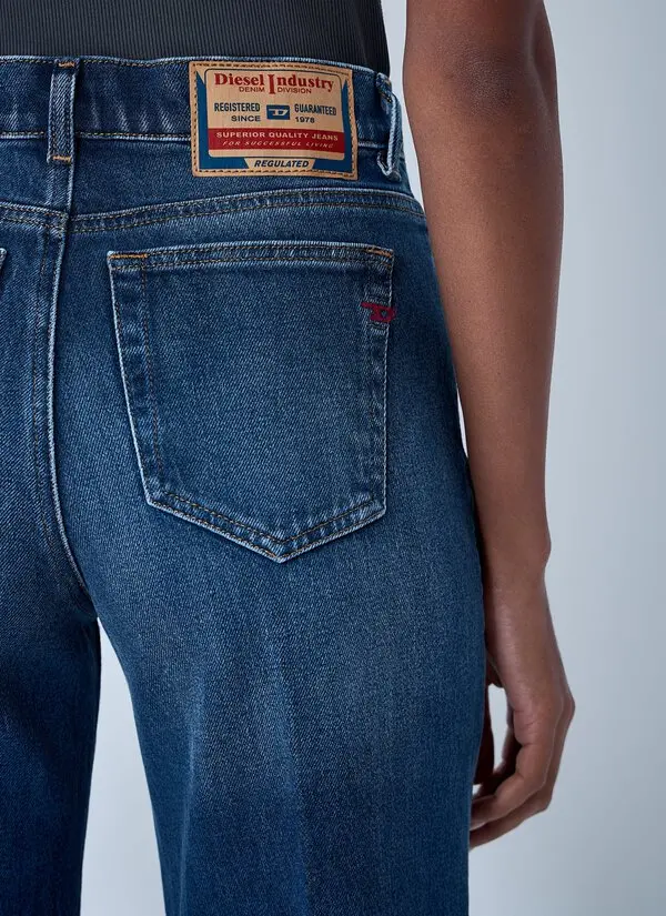 DIESEL® 1978 D-akemi Jeans