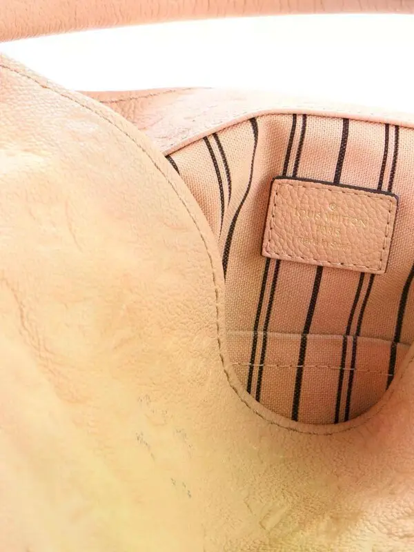 LOUIS VUITTON Artsy Mm Hobo Bag In Monogram Empreinte Leather